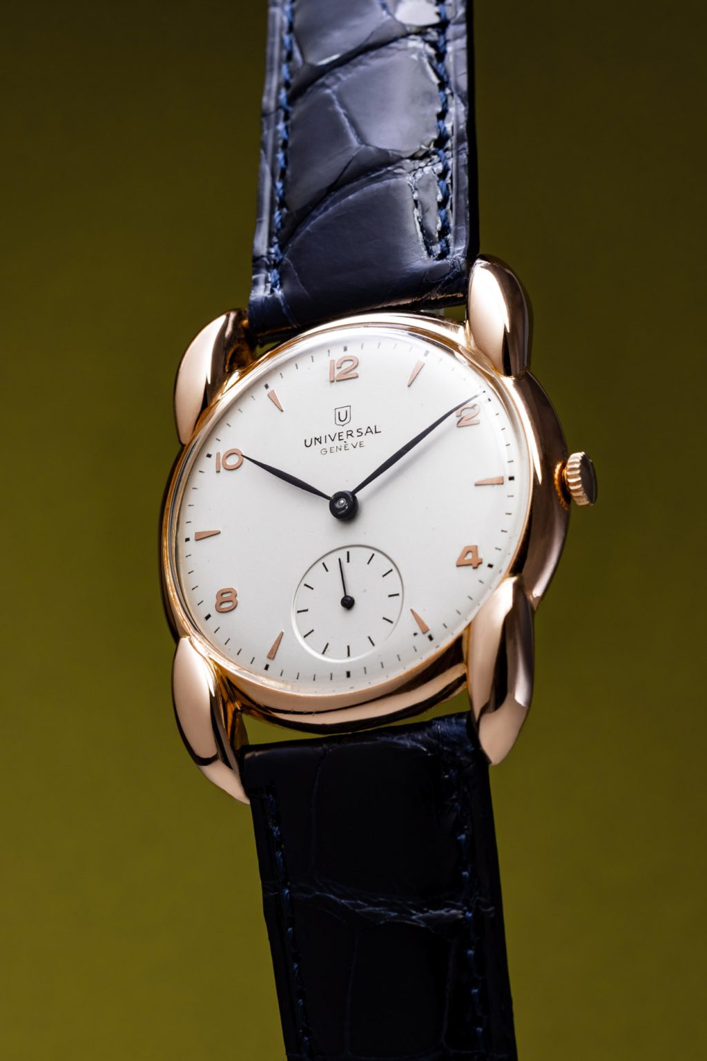 Universal Geneve Ref.122207 | Amsterdam Watch Company